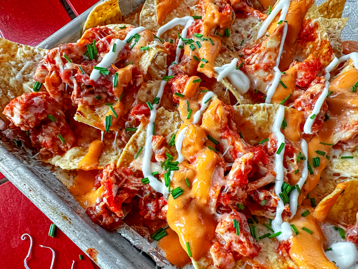 Game Day Salsa Chicken Nachos for a Crowd